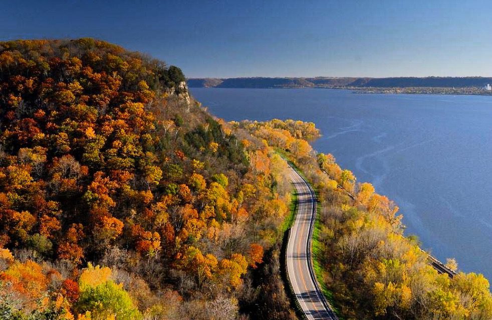 Your 2024 Guide to Wisconsin's Fall Colors